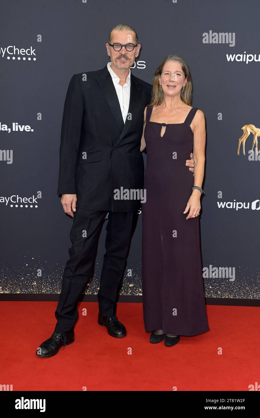 Götz Otto mit Ehefrau Sabine Otto BEI der 75. Bambi-Verleihung 2023 in ...