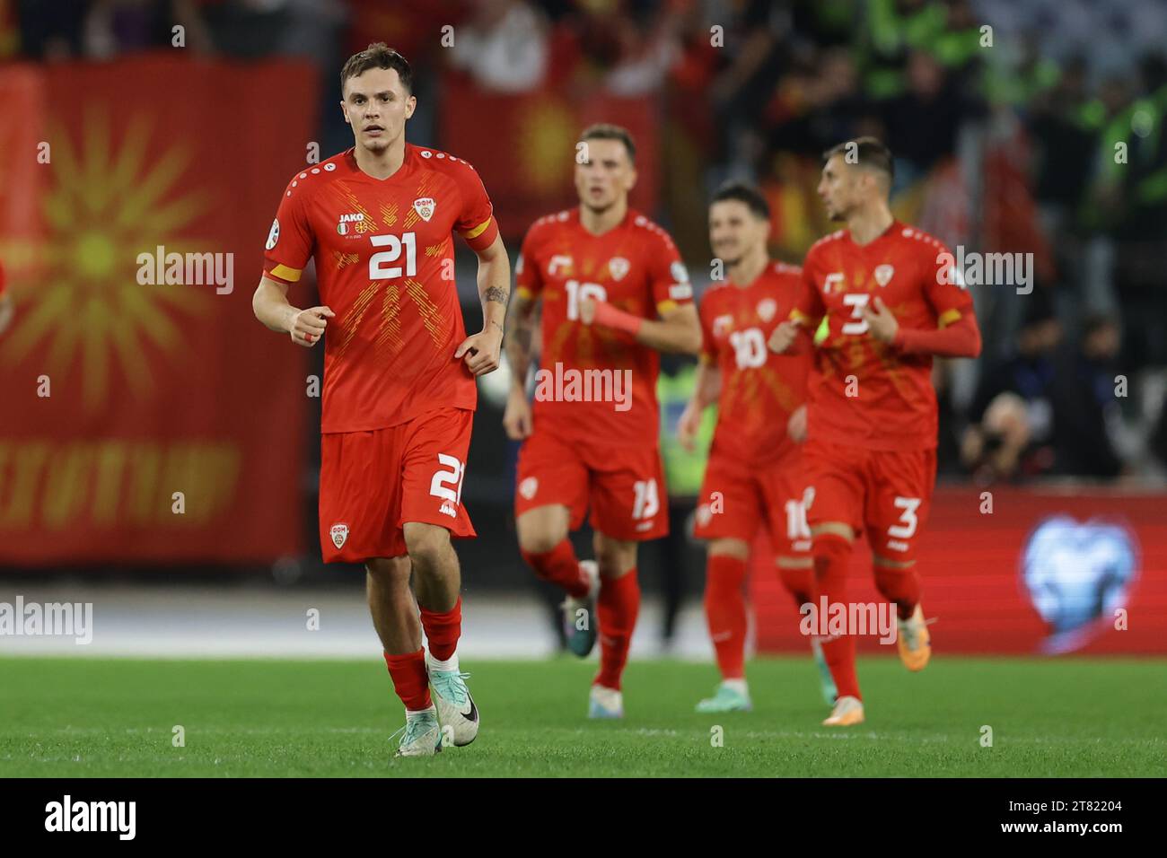 Jani Atanasov de Macédoine du Nord célèbre après avoir marqué un but ...