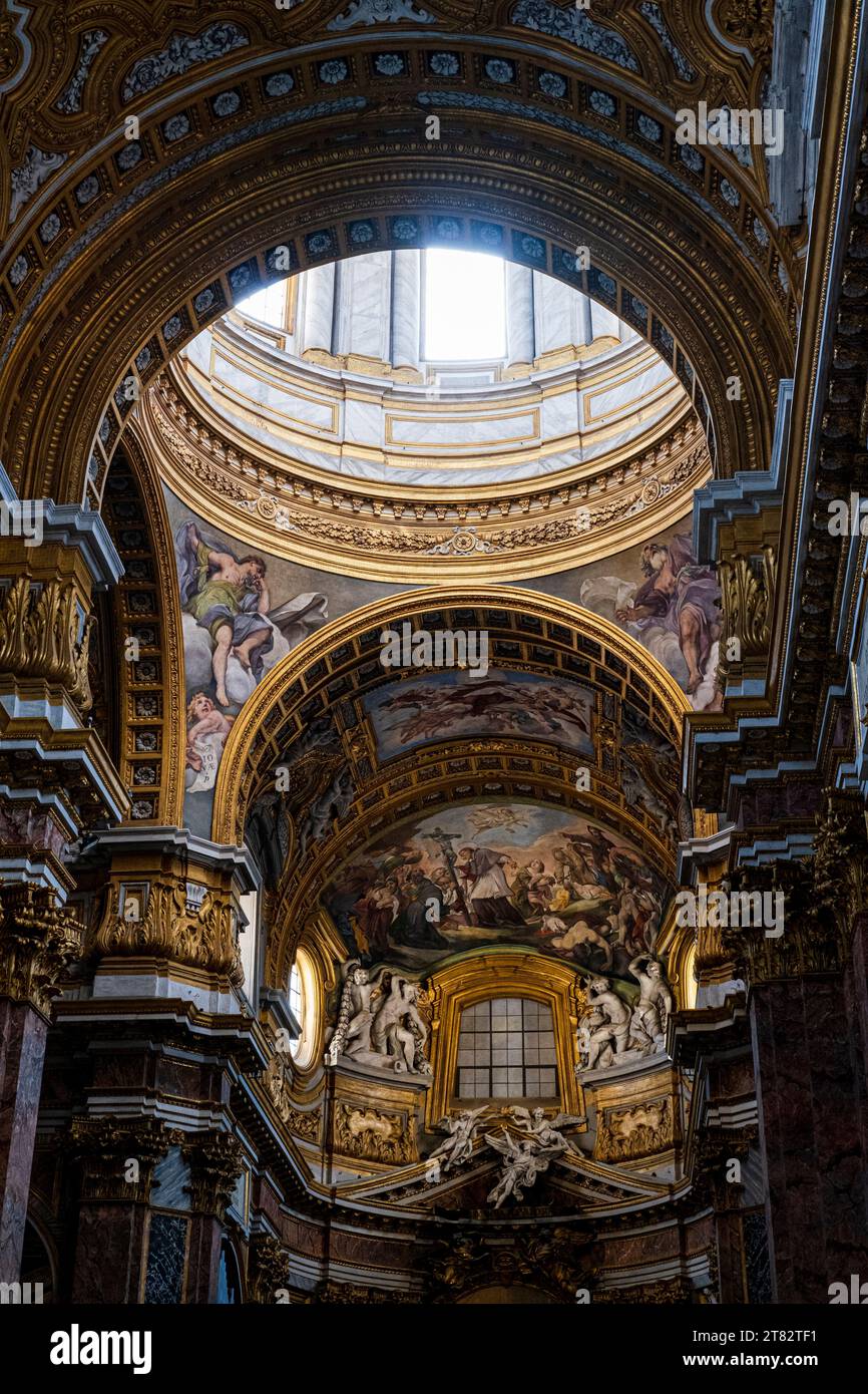 Basilica dei santi ambrogio e carlo al corso Banque de photographies et ...