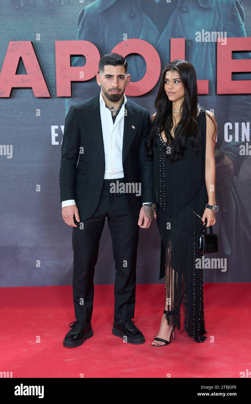 Madrid. Espagne. 20231120, Ilia Topuria, Giorgina Uzcategui Badell assiste à la première de ...