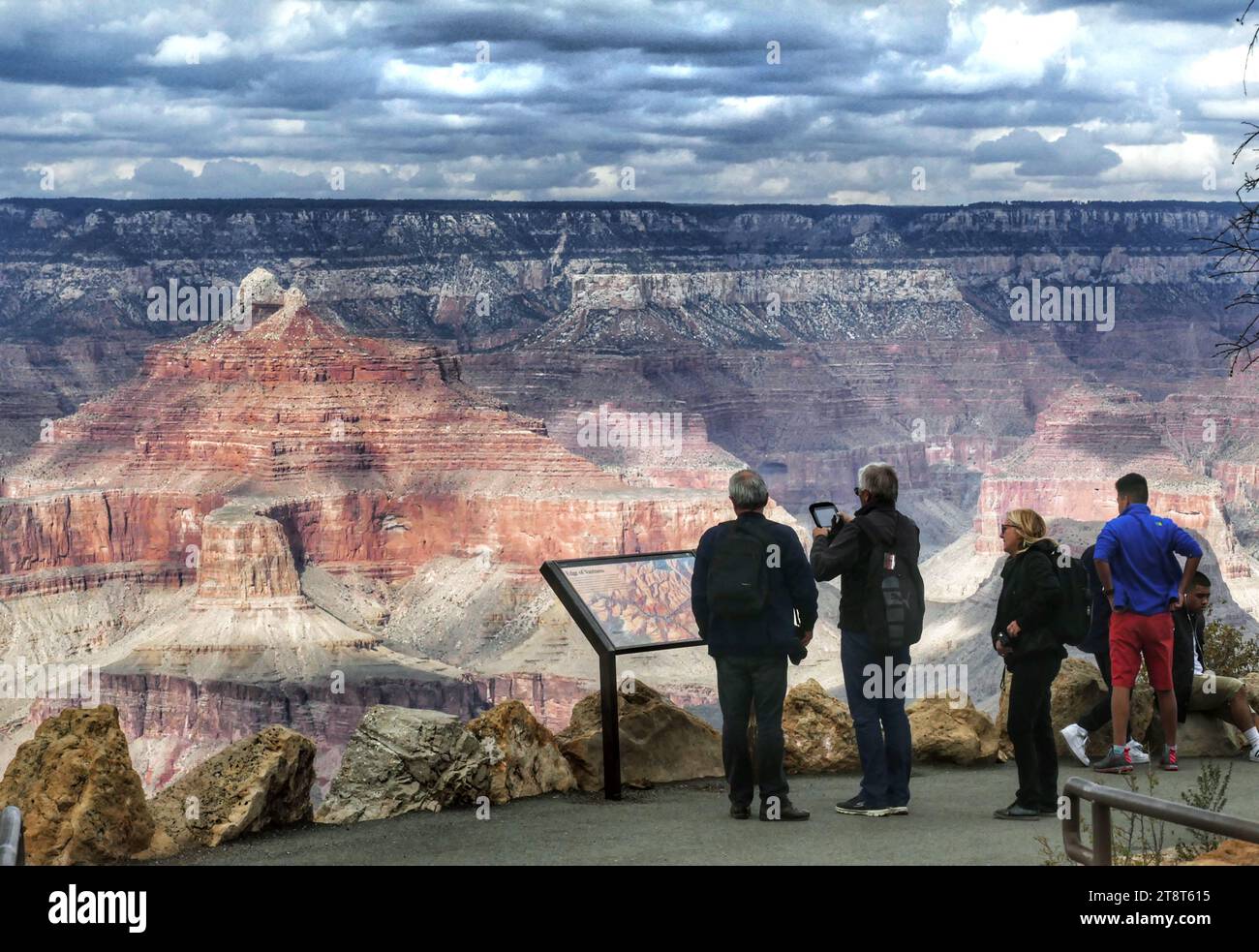 Vue grandiose, le Grand Canyon en Arizona est une formation naturelle ...