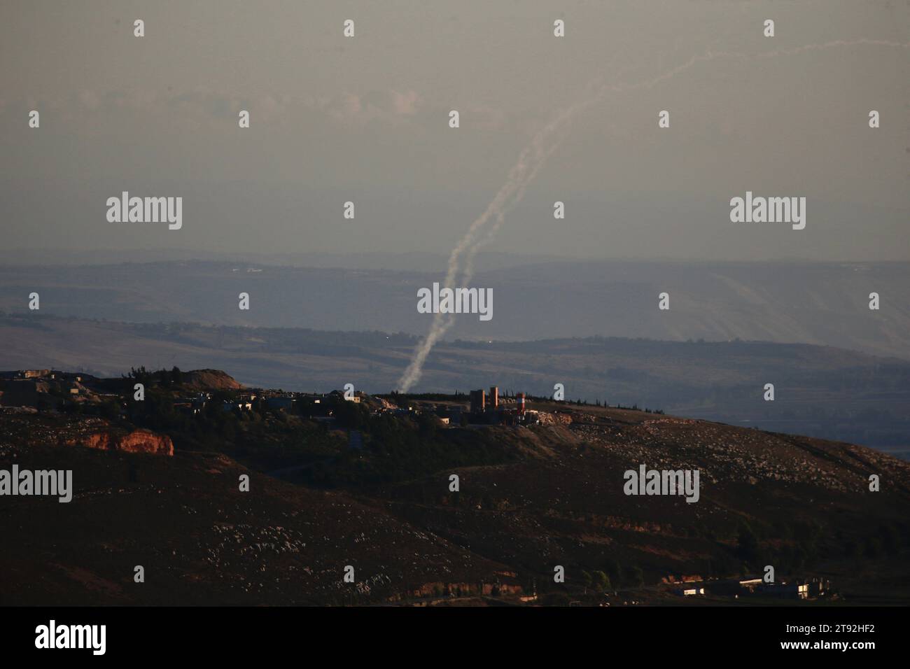 Marjayoun. 21 novembre 2023. Cette photo prise depuis Marjayoun, au ...