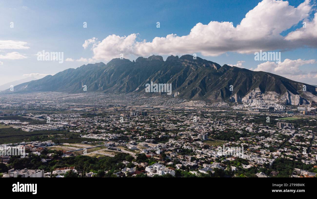 Cerro leon Banque de photographies et d’images à haute résolution - Alamy