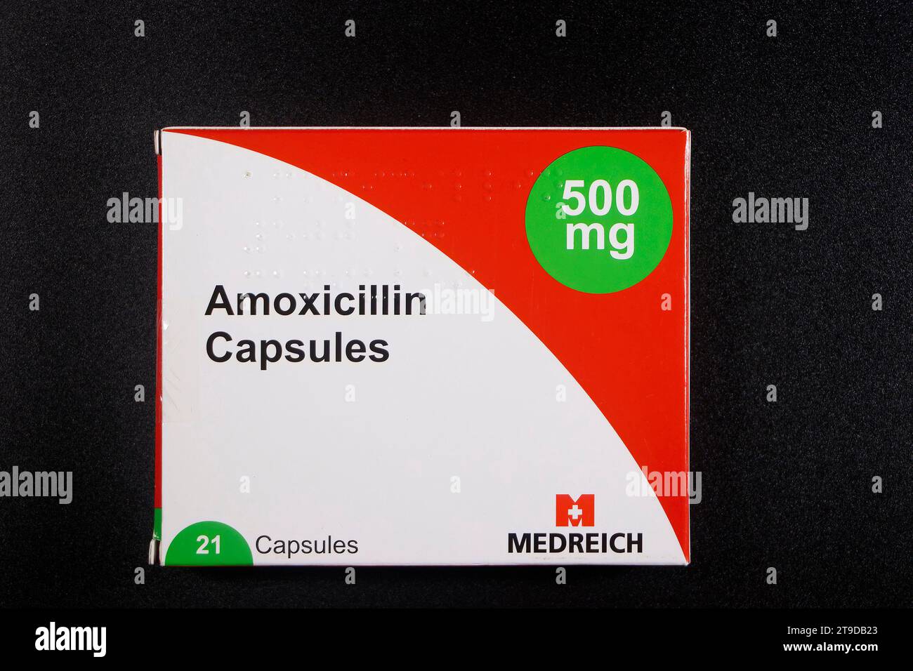 Amoxicillin antibiotics box Banque de photographies et d’images à haute ...