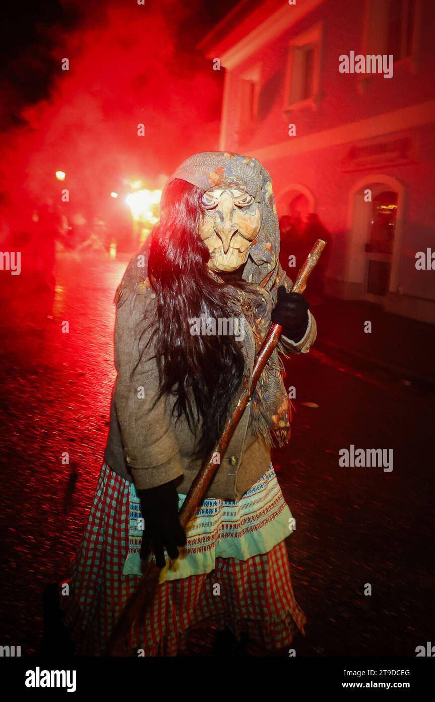 Krampus at perchtenlauf Banque de photographies et d’images à haute ...