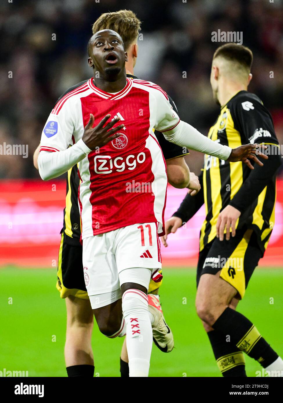 AMSTERDAM - Carlos Forbs de l'Ajax est déçu par une occasion manquée ...