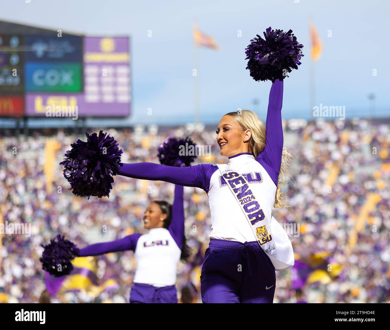 25 novembre 2023 : les cheerleaders de LSU jouent lors d'un match de ...