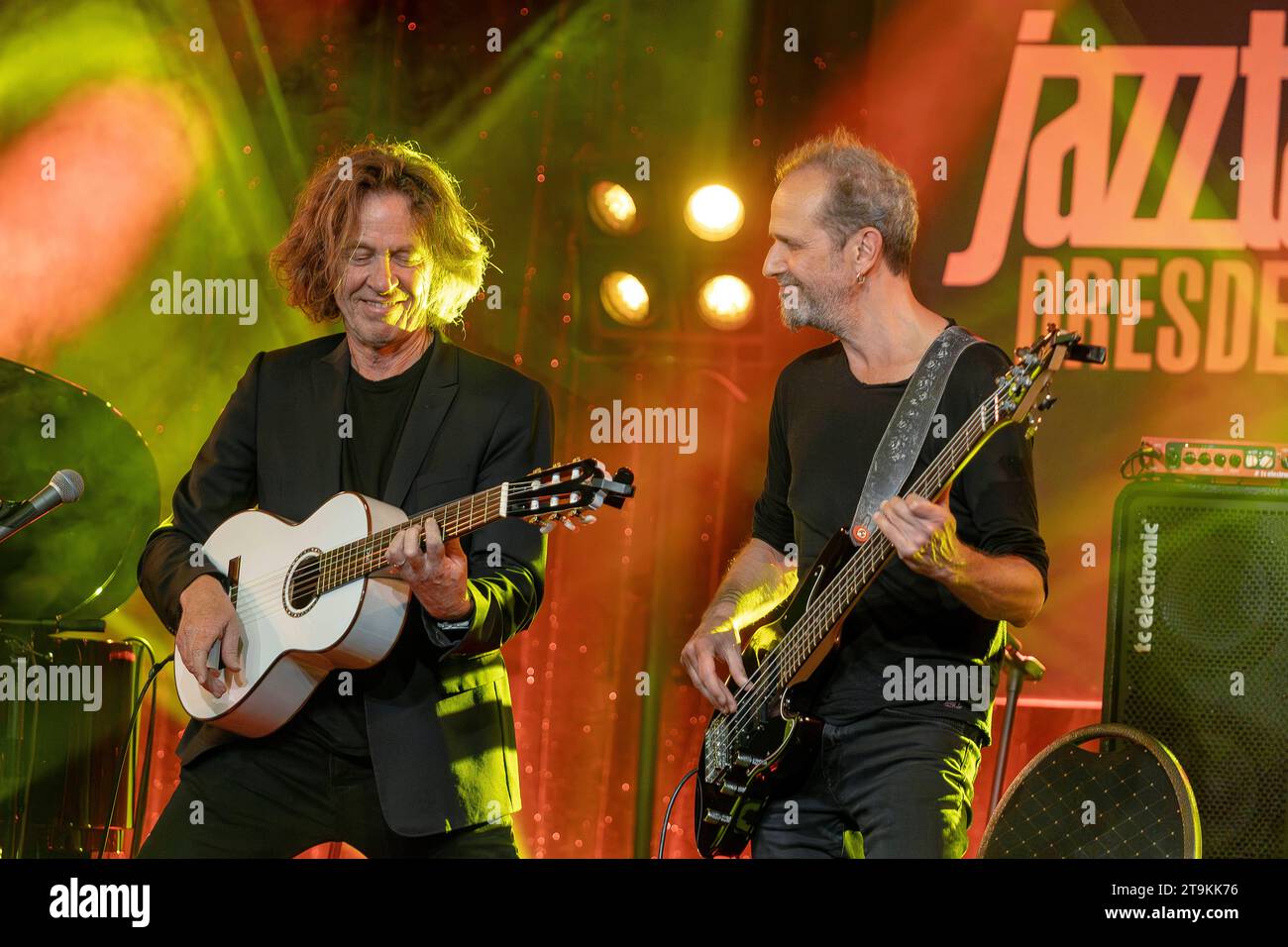 Der US-amerikanische und in Buenos Aires/Argentinien geborene Musiker ...