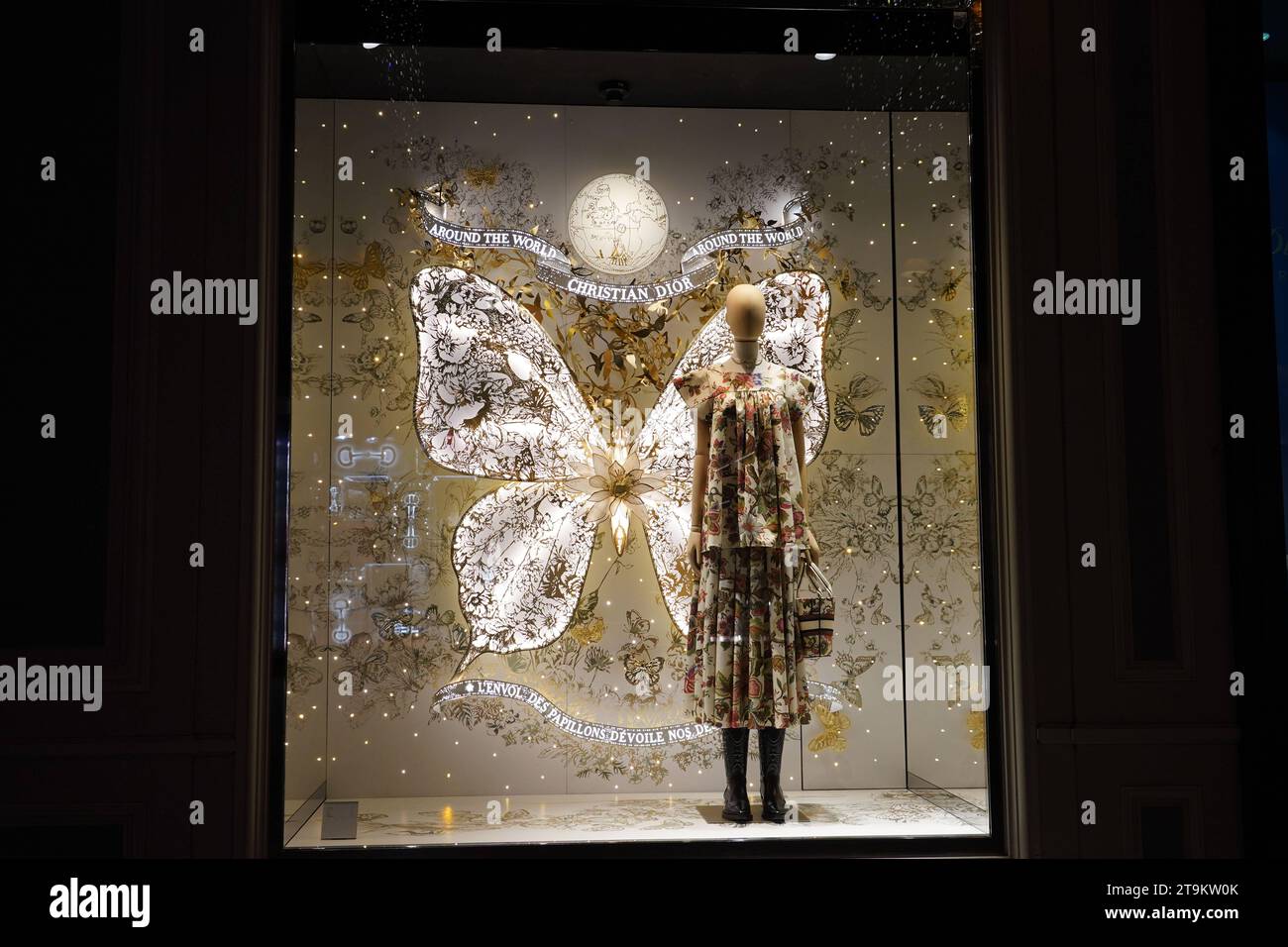 Dior wien Banque de photographies et d’images à haute résolution - Alamy
