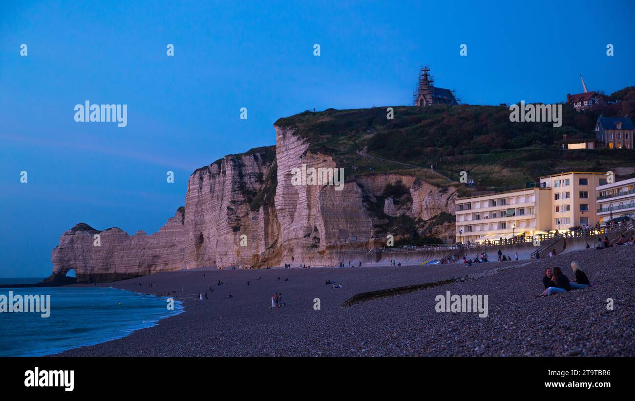 Falaise falaise mer Banque de photographies et d’images à haute ...