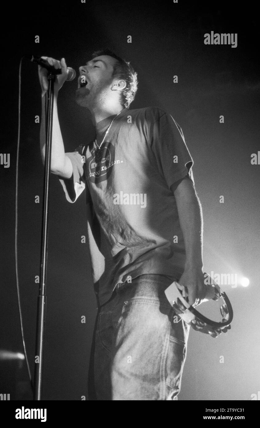 Blur singer damon albarn Banque d'images noir et blanc - Alamy