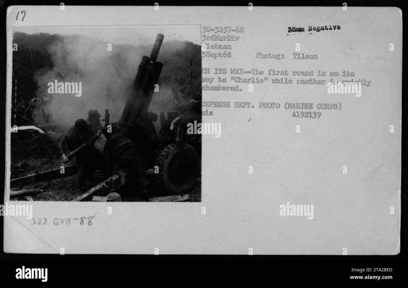 Soldats américains se préparant à engager des combats pendant la guerre ...