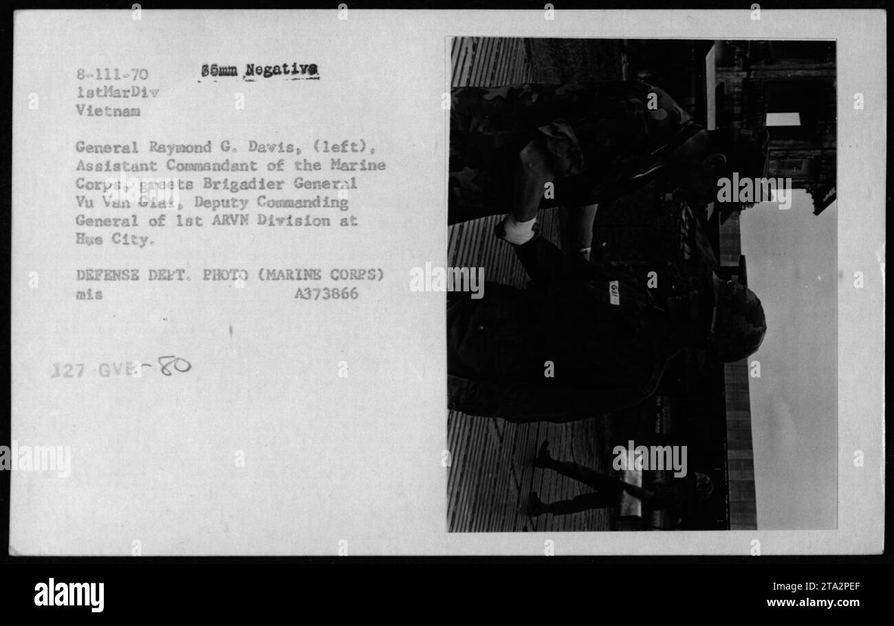 Général de brigade vu van giai Banque de photographies et d’images à ...