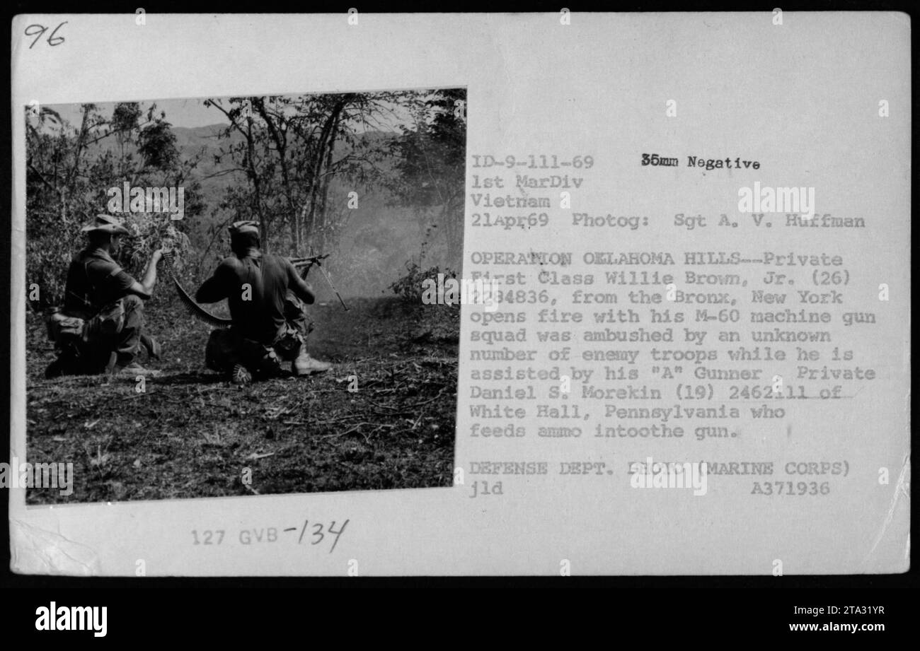 Le soldat de première classe Willie Brown, Jr., du Bronx, à New York ...