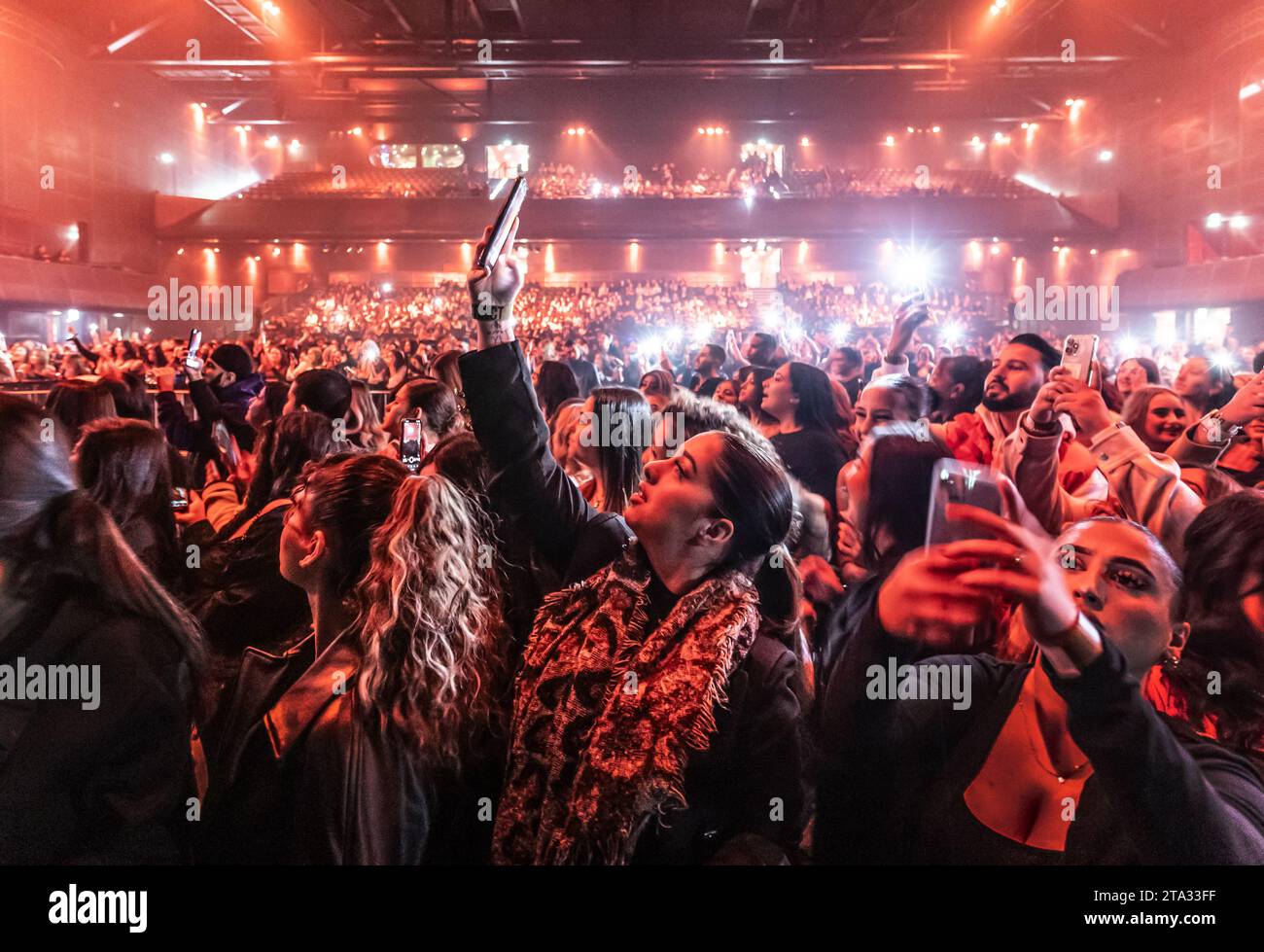 AMSTERDAM - audience lors de l'acte de soutien à AFAS Live pour Dystinct, le premier artiste ...