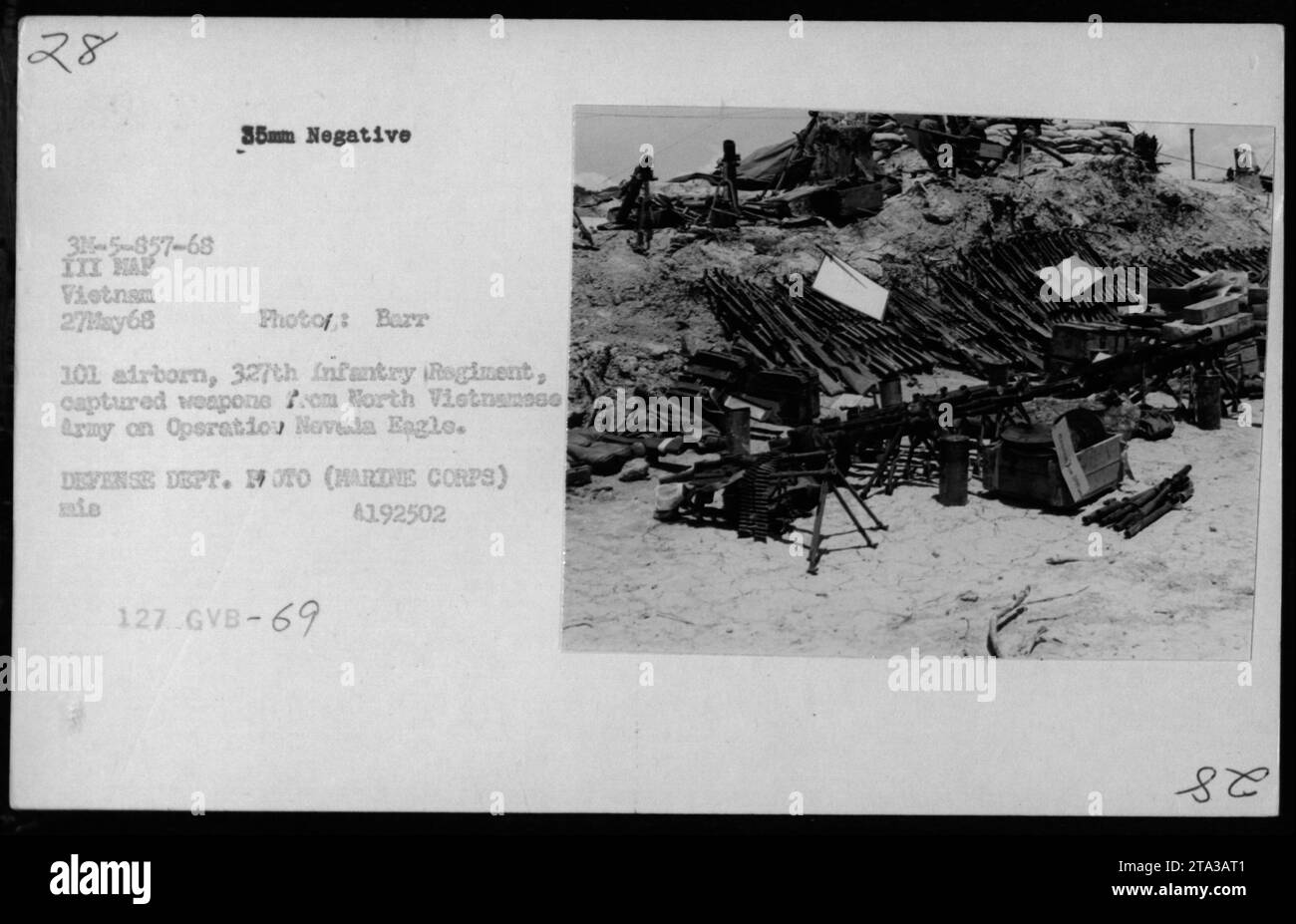 327th infantry Banque de photographies et d’images à haute résolution ...