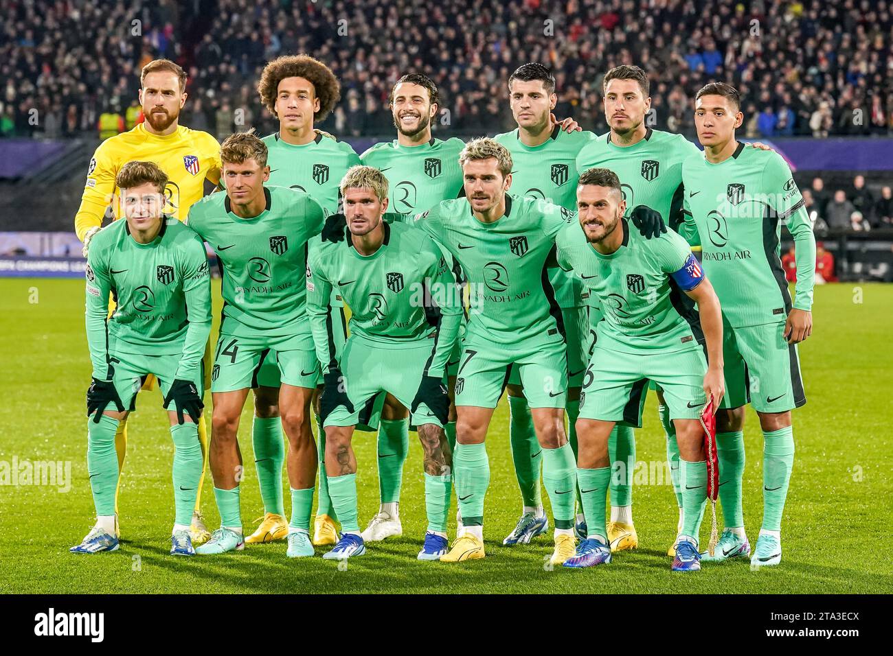ROTTERDAM, PAYS-BAS - NOVEMBRE 28 : Jan Oblak d'Atletico Madrid, Jose ...