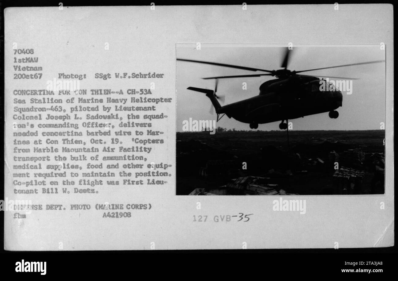 Lieutenant colonel joseph sadowski Banque d'images noir et blanc - Alamy