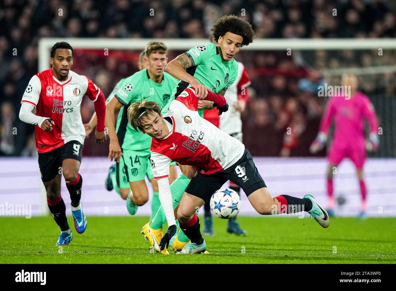 Rotterdam, pays-Bas. 28 novembre 2023. Rotterdam - Ayase Ueda de ...