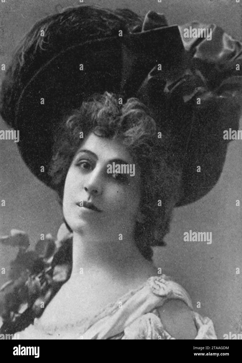 Viola allen Banque de photographies et d’images à haute résolution - Alamy