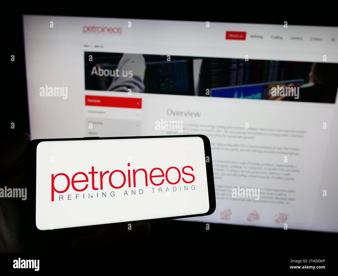 Logo petroineos Banque de photographies et d’images à haute résolution ...