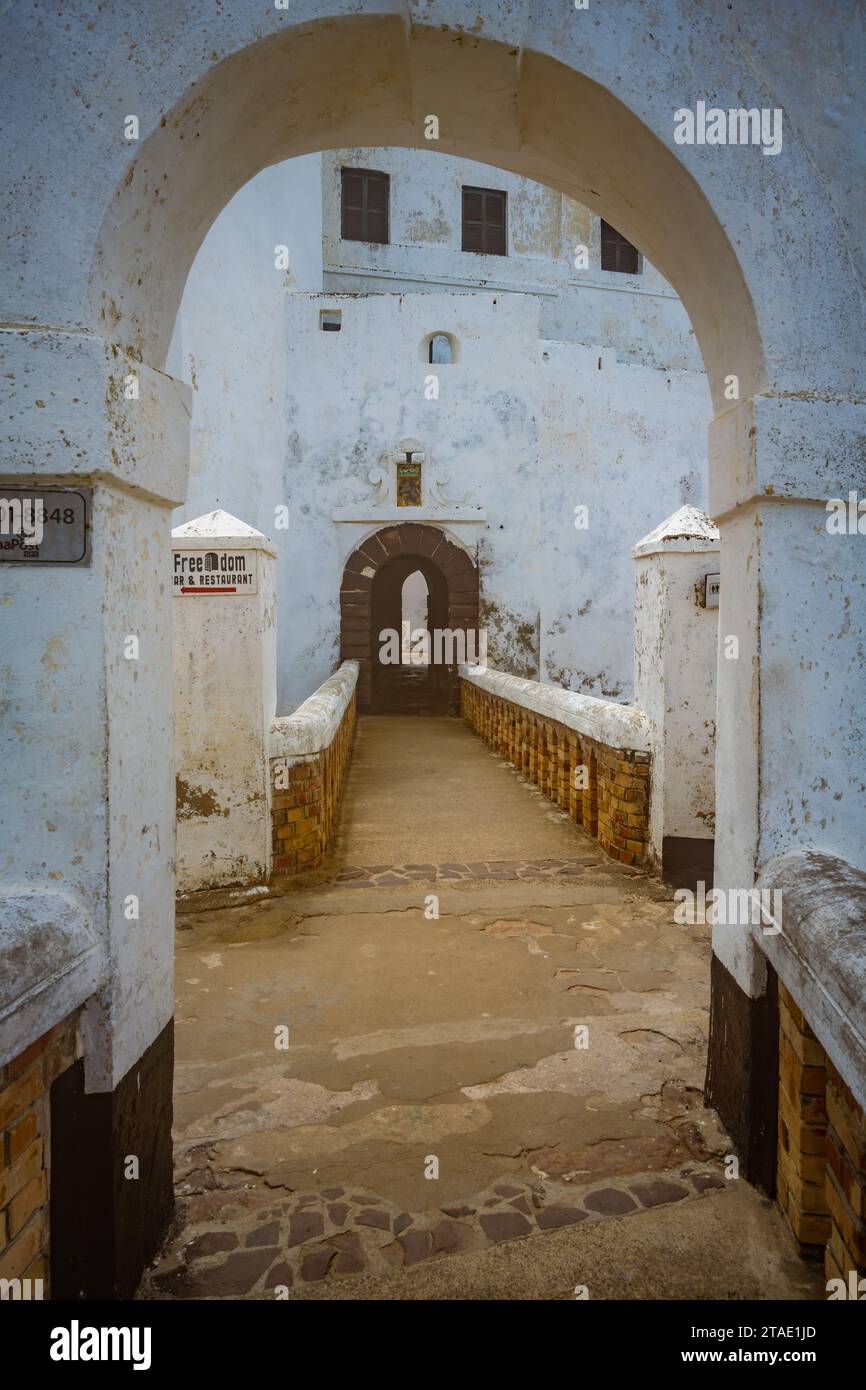 Ghana elmina castle fort Banque de photographies et d’images à haute ...