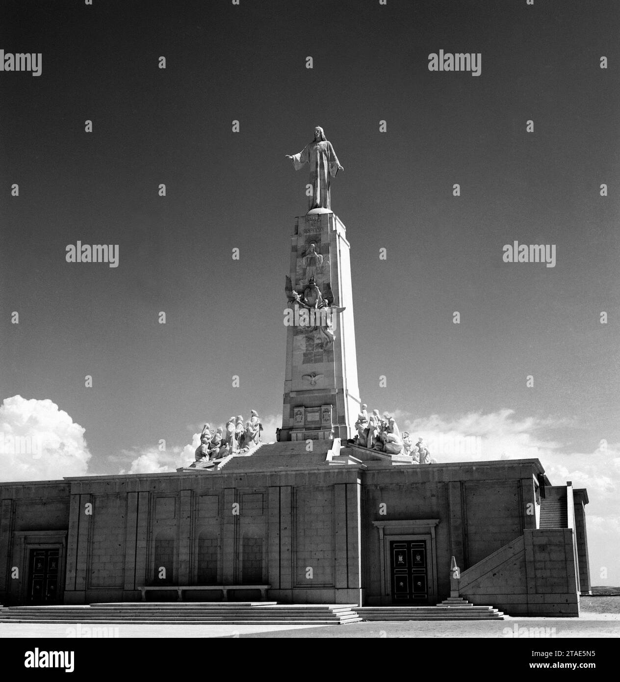 Monumento al sagrado corazon de jesus Banque d'images noir et blanc - Alamy