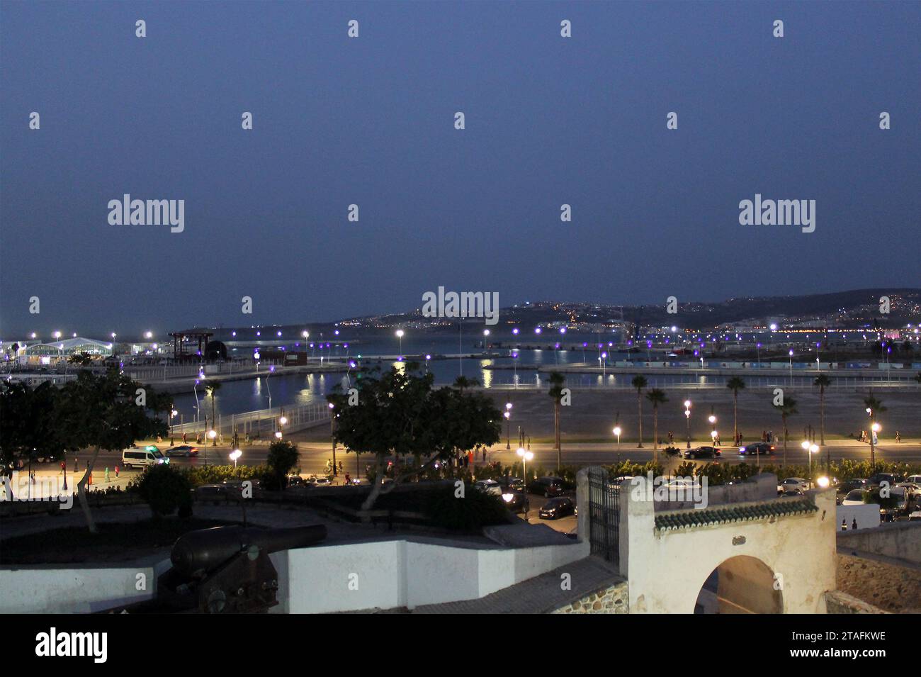 Port tanger Banque de photographies et d’images à haute résolution - Alamy