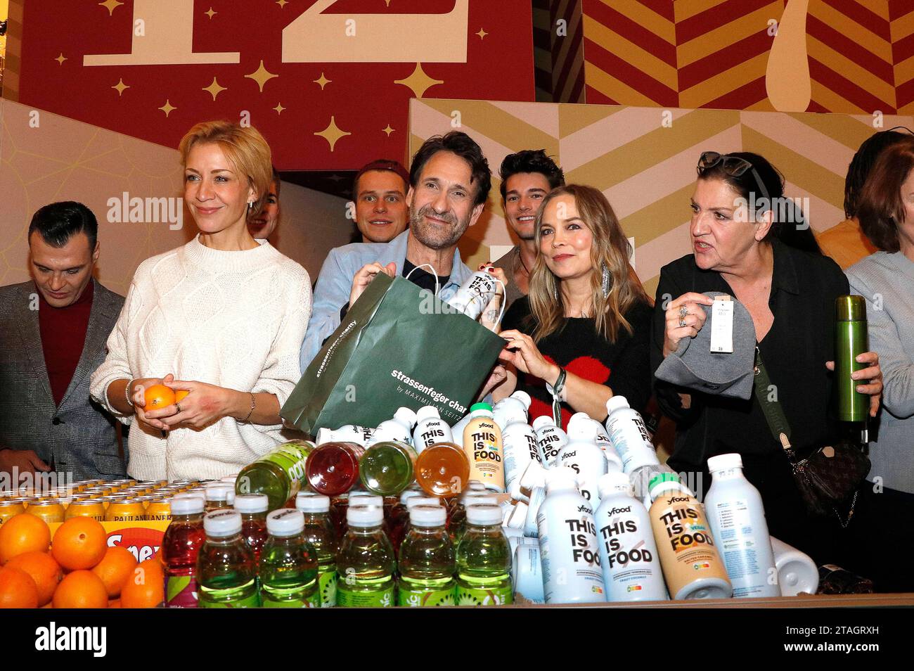 Annika Ernst, Falk-Willy Wild, Regina Halmich und Katy Karrenbauer BEI ...
