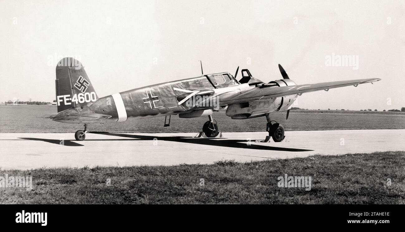 Henschel hs 129 Banque de photographies et d’images à haute résolution ...