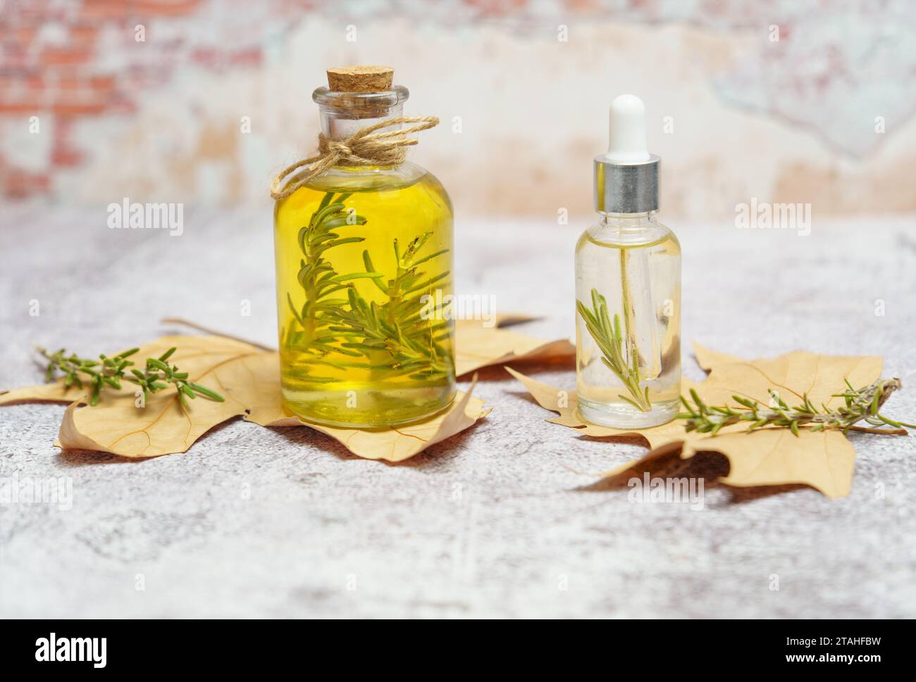 Herbe essentielle Banque de photographies et d’images à haute résolution - Alamy