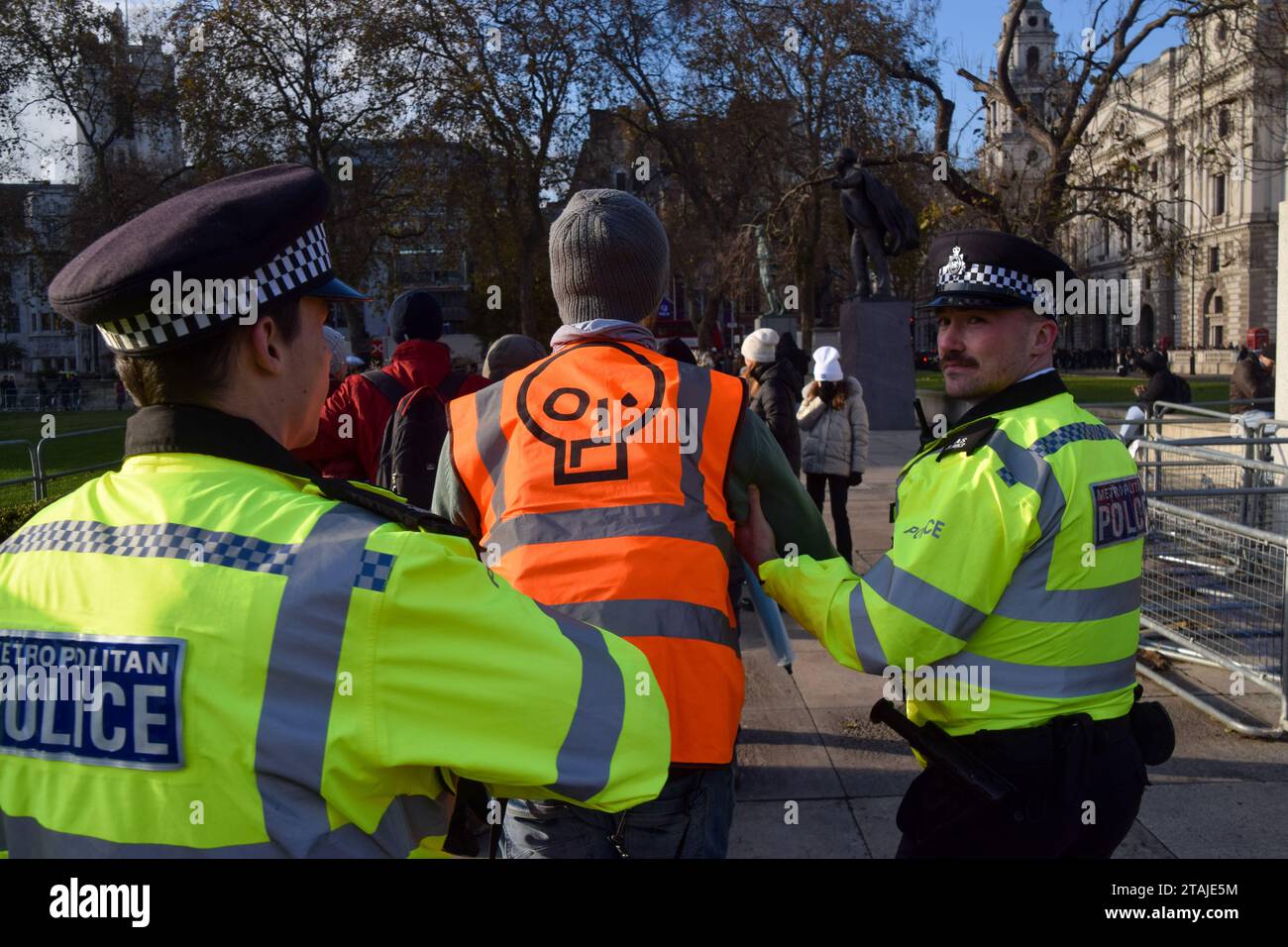 Londres, Angleterre, Royaume-Uni. 1 décembre 2023. Un militant de Just ...
