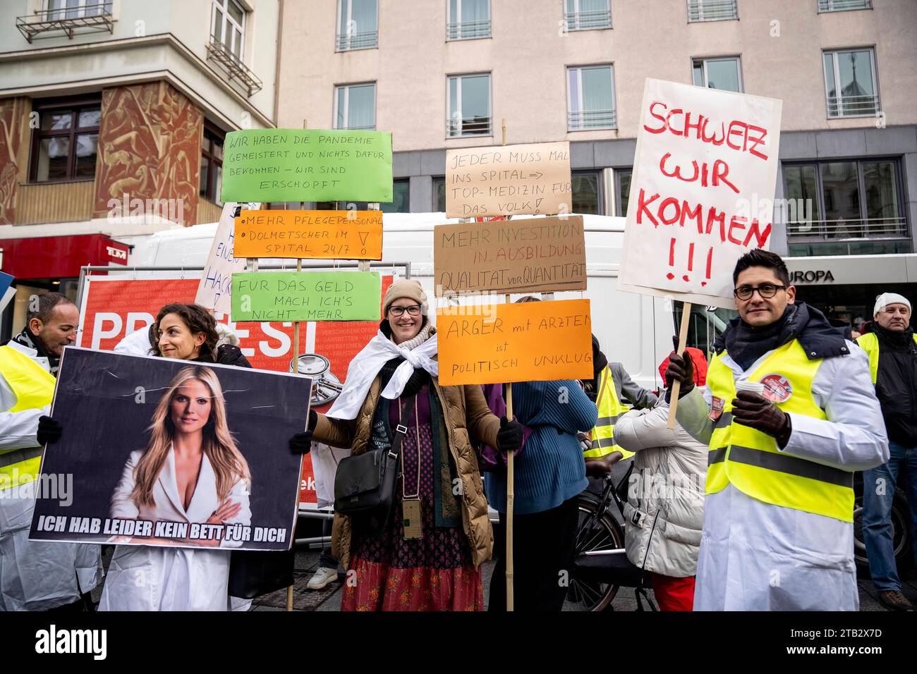 Wien, Österreich. 4. Décembre 2023. Wienweiter Protestmarsch Ohne uns ...