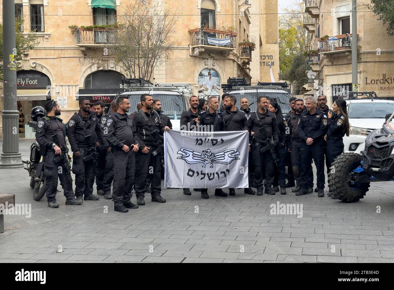 Des membres de l'unité de patrouille spéciale de la police israélienne ...