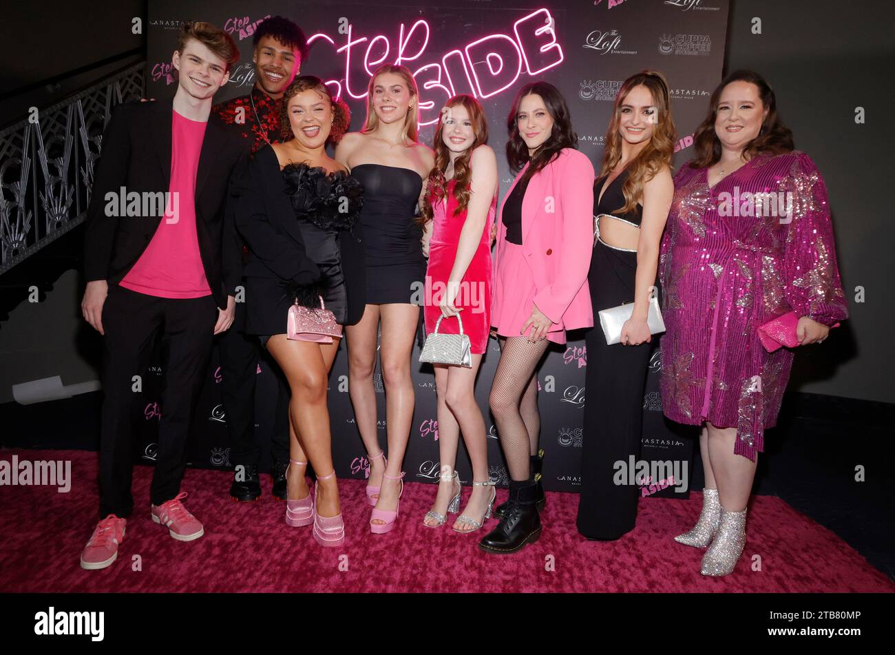 Tara sweeney Banque de photographies et d’images à haute résolution - Alamy