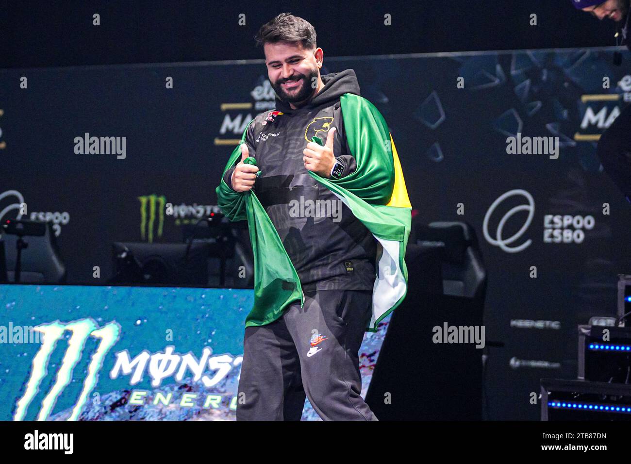 ESPOO, FINLANDE - DÉCEMBRE 1 : l'entraîneur Nicholas 'guerri' Nogueira ...