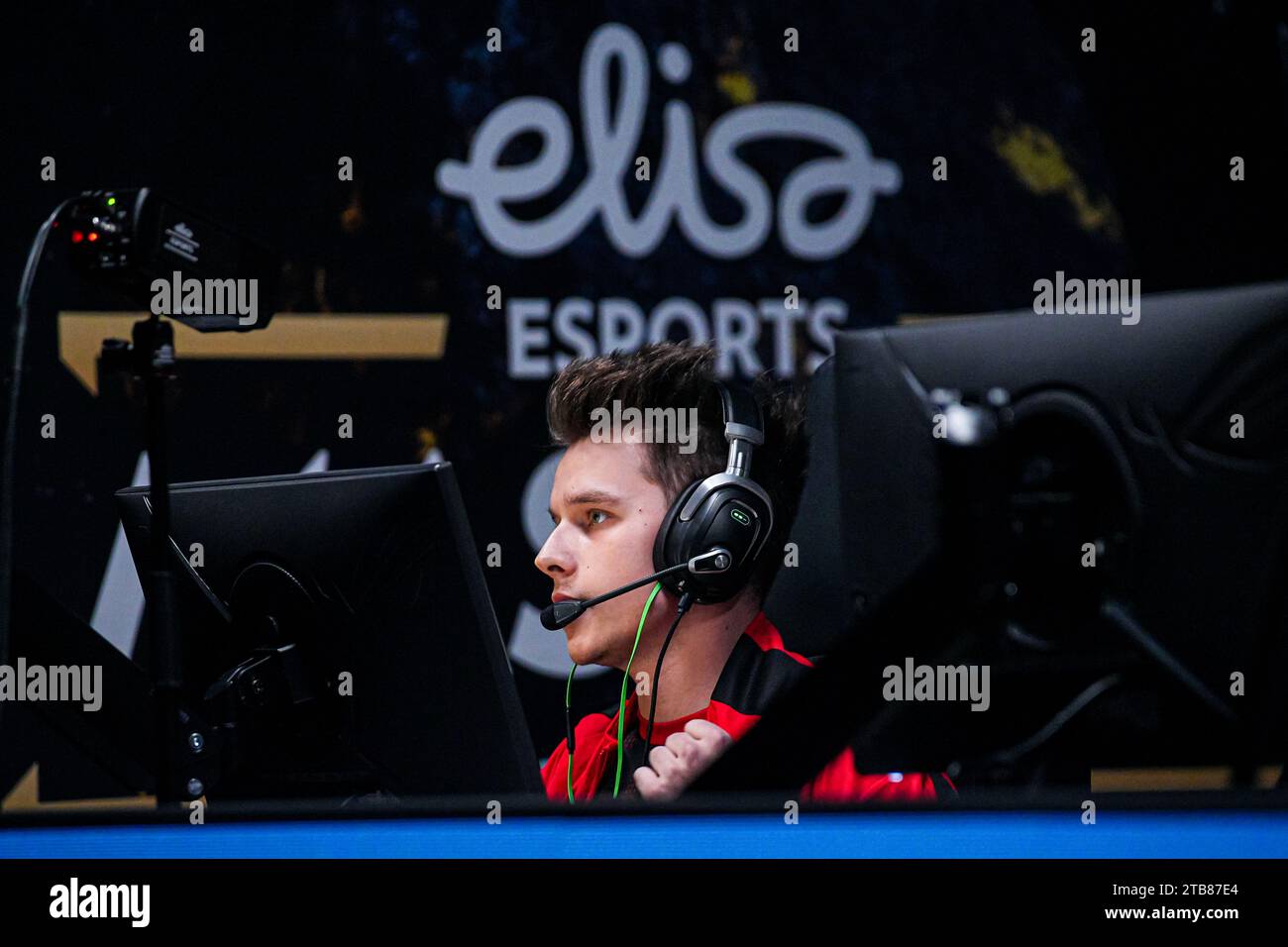 ESPOO, FINLANDE - DÉCEMBRE 1 : David 'Frozen' Cernansky de MOUZ lors de ...