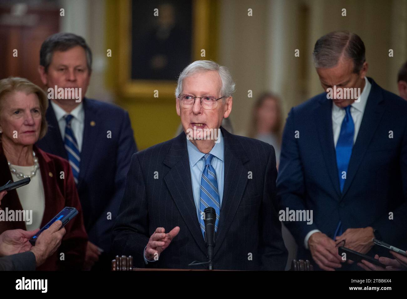 Mitch Mcconnell Républicain Du Kentucky Leader De La Minorité Au