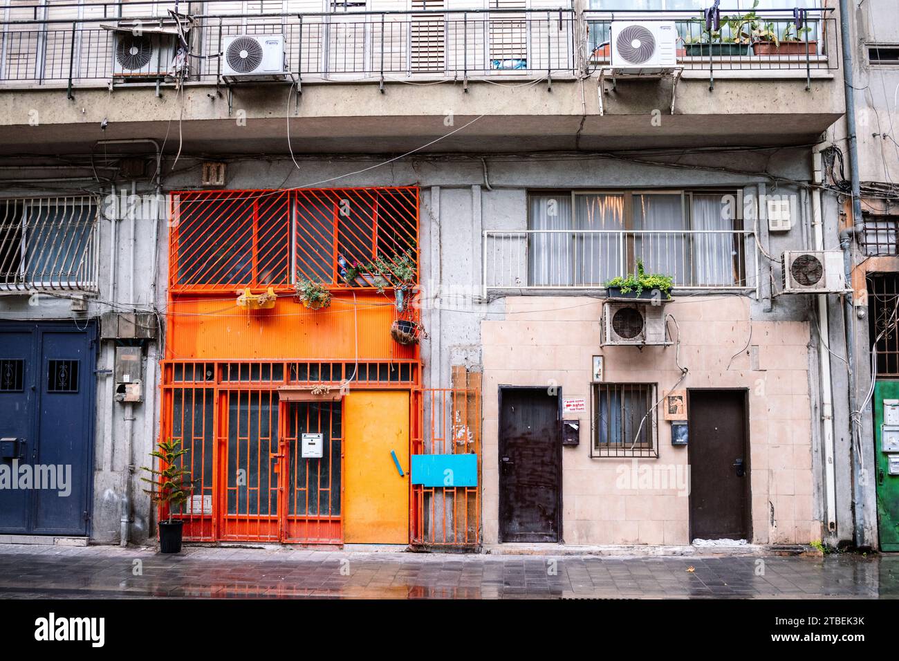 Tel Aviv, Israël - 6 décembre 2023 Paysage urbain du quartier de Jafa à ...