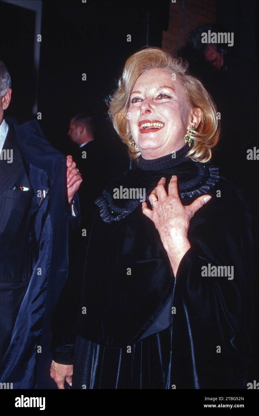Veuve d'herbert von karajan Banque de photographies et d’images à haute résolution - Alamy
