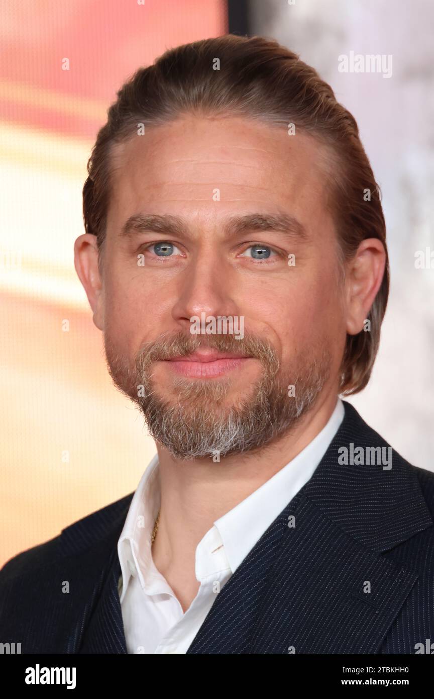 Charlie Hunnam, Rebel Moon : part One - A Child of Fire - première à ...