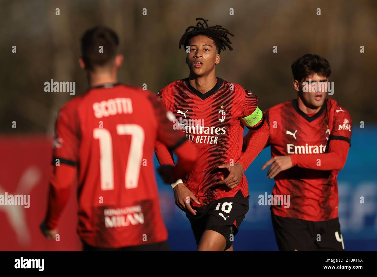 Milan, Italie. 28 novembre 2023. Kevin Zeroli de l'AC Milan célèbre ...