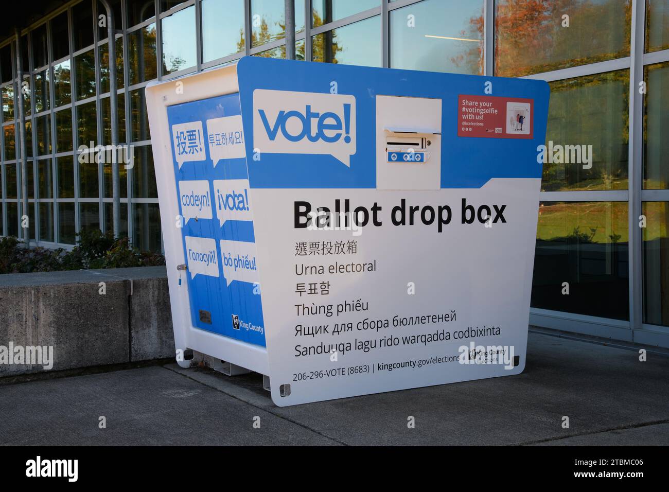 Île de Vashon, WA, États-Unis - 30 octobre 2023 ; boîte de vote du ...
