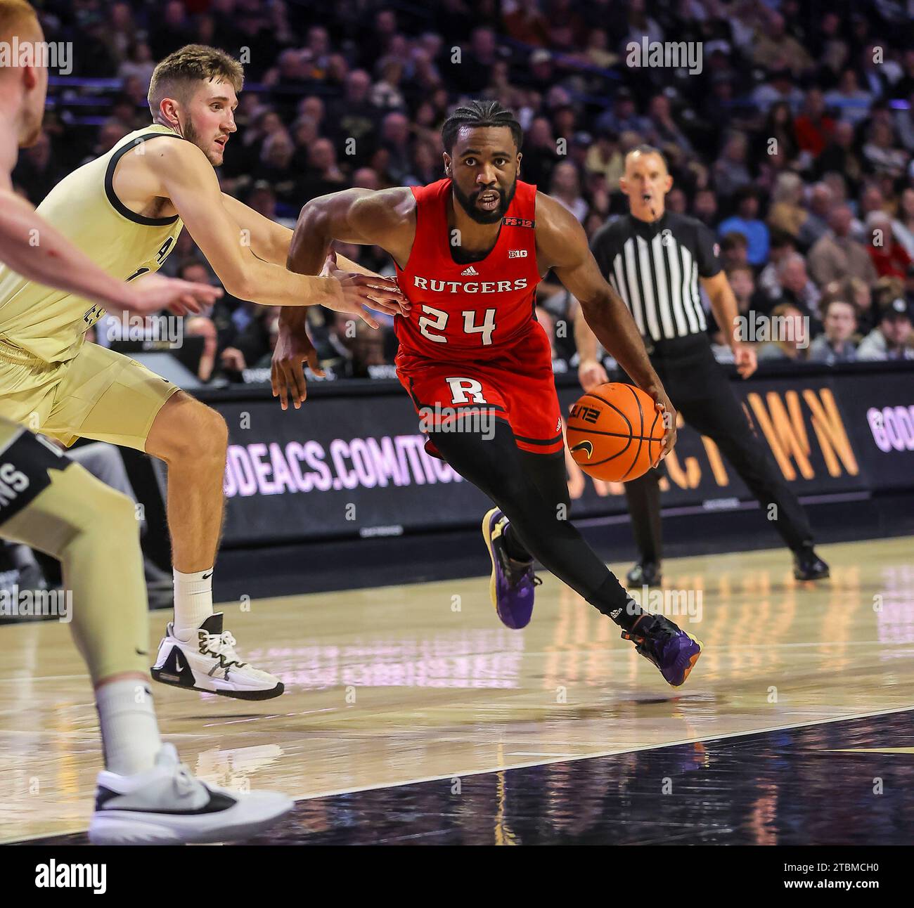 6 décembre 2023 : Austin Williams (24), senior de l'Université Rutgers ...