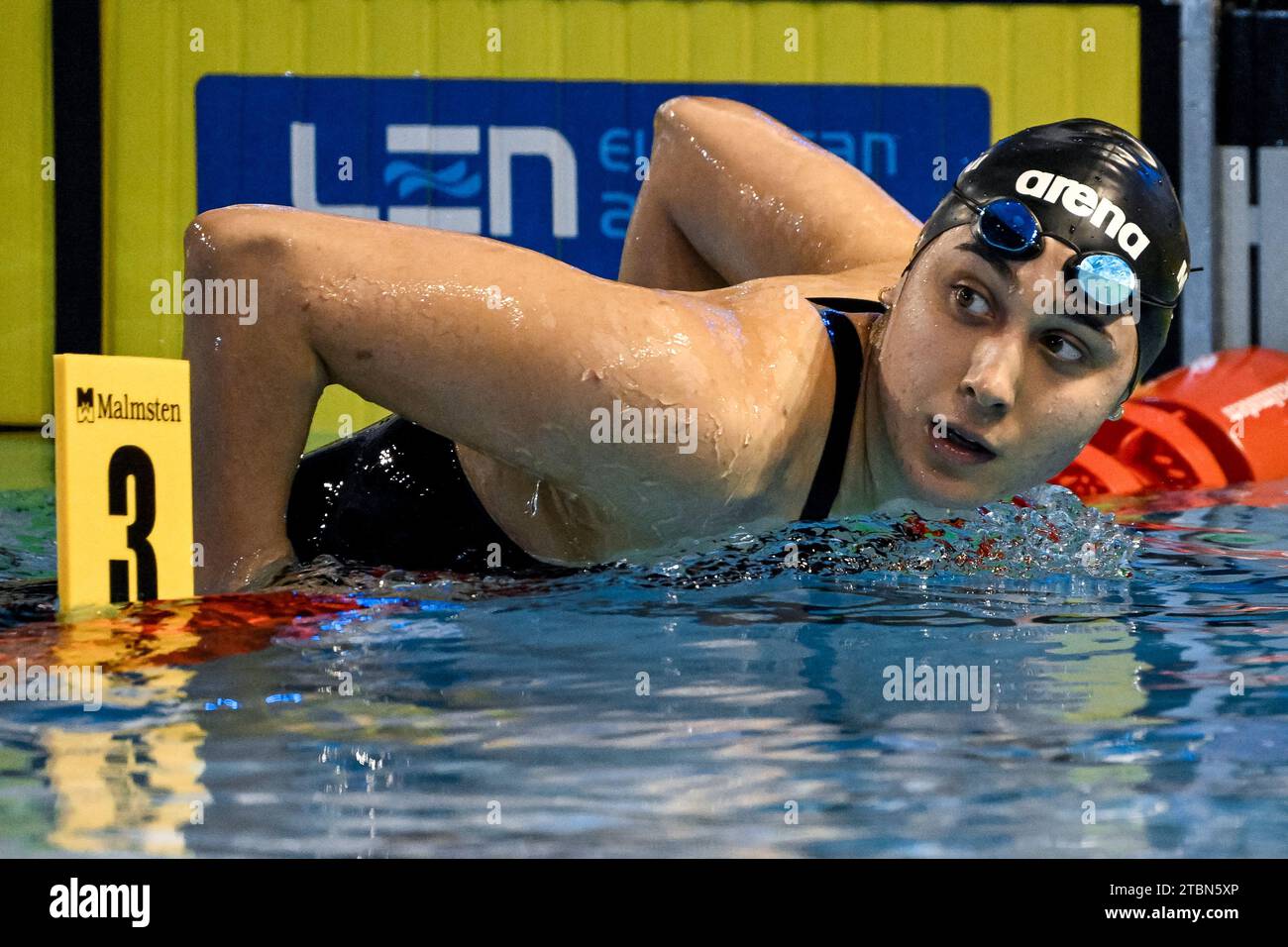 Sofia Morini, d'Italie, réagit après avoir concouru dans les demi ...