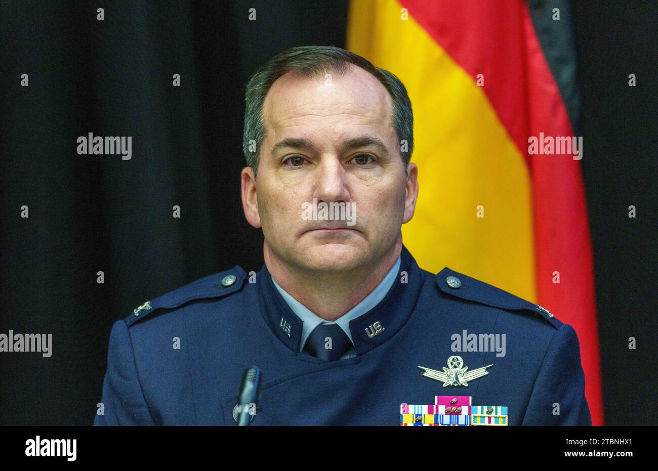 08 décembre 2023, Rhénanie-Palatinat, Ramstein-Miesenbach : Max Lantz ...