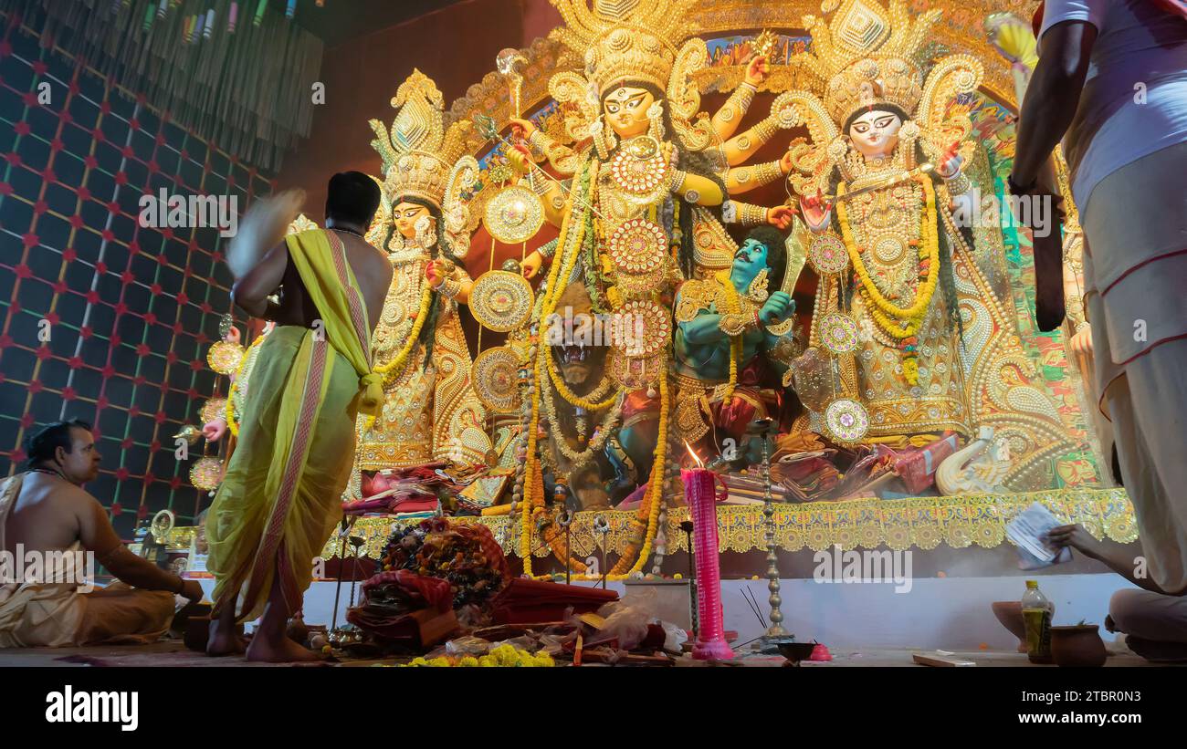 Chamor pour puja Banque de photographies et d’images à haute résolution ...
