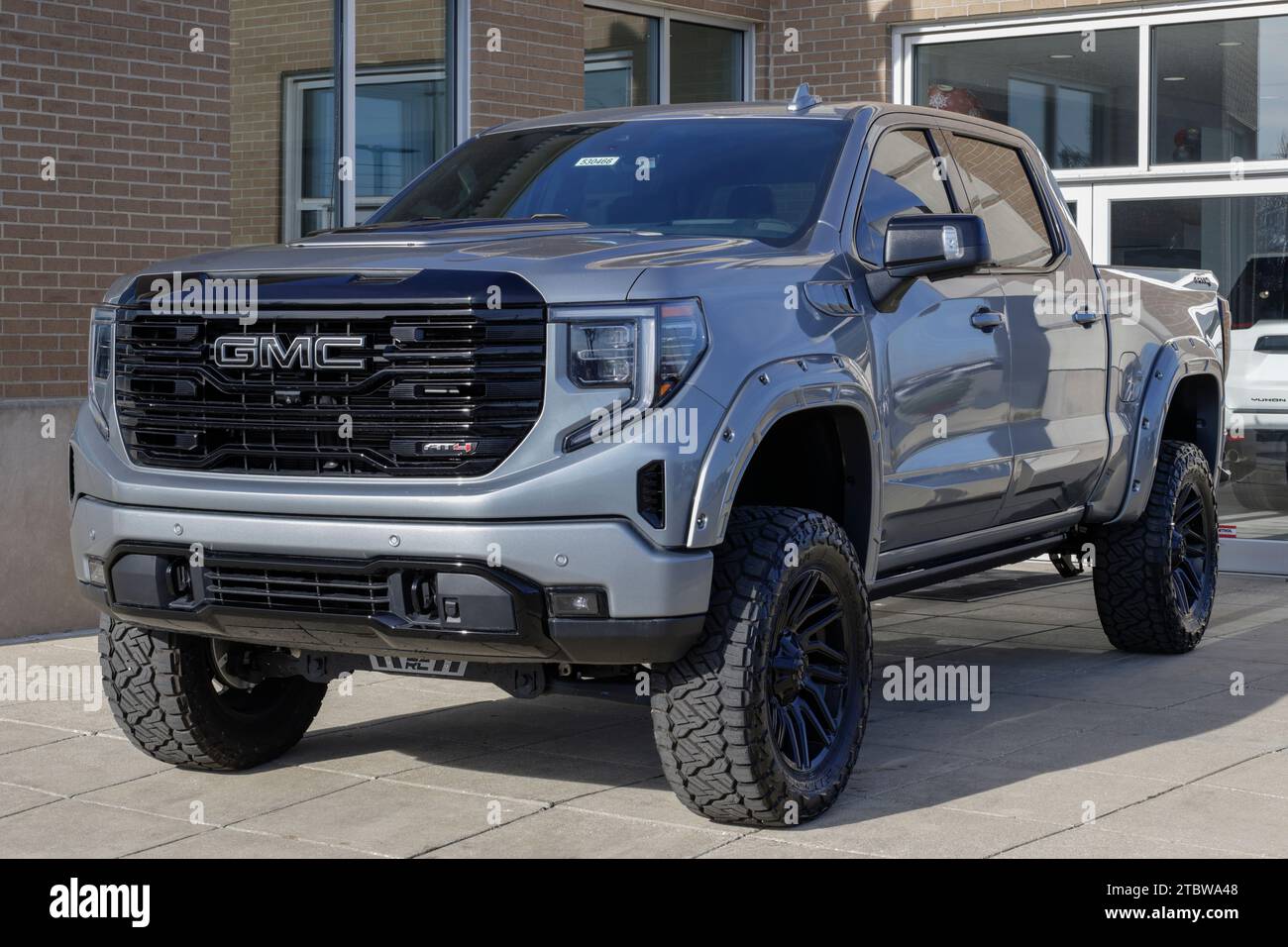 Carmel - 7 décembre 2023 : présentation du pick-up GMC Sierra 1500 AT4 ...