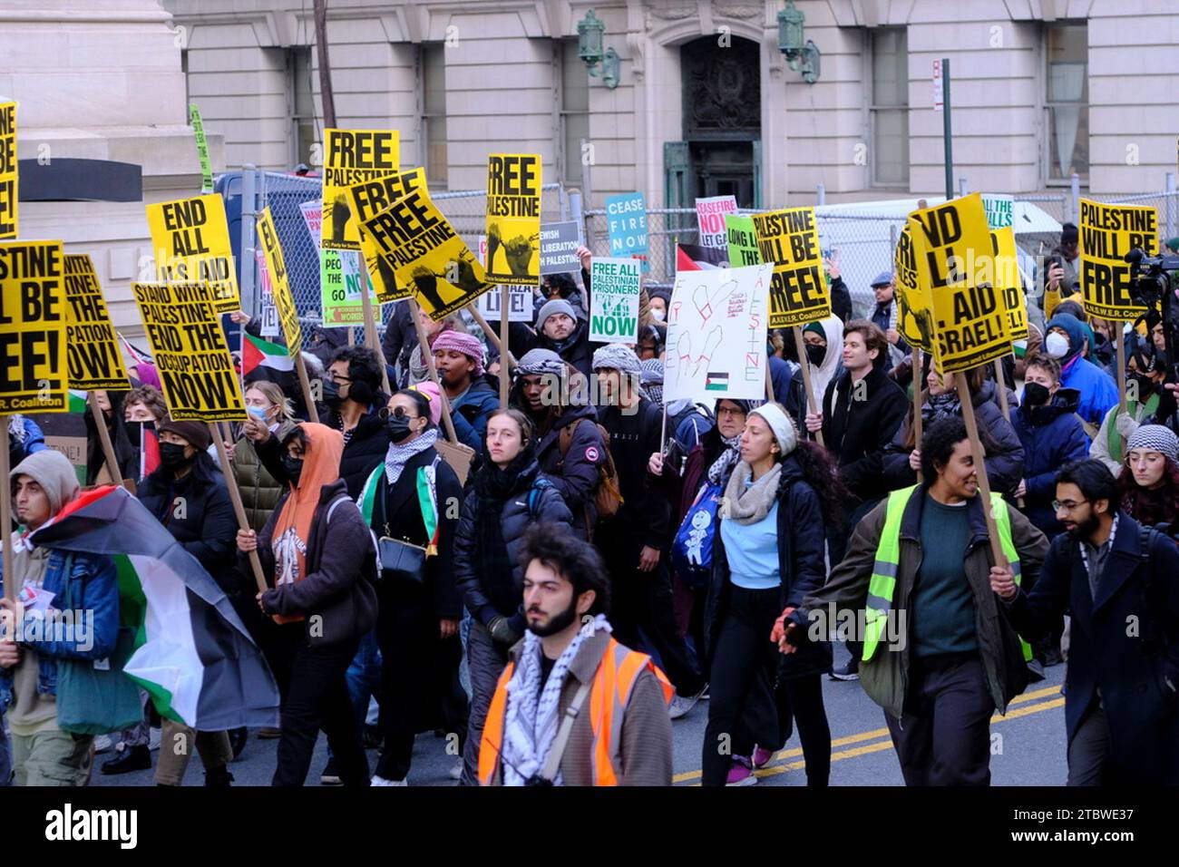 New York, NY, États-Unis. 8 décembre 2023. Les manifestants pro ...