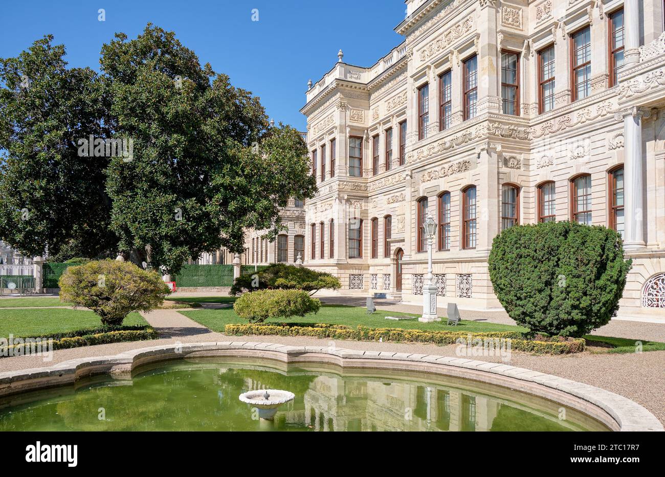 Dolmabahce sarayi interior Banque de photographies et d’images à haute ...